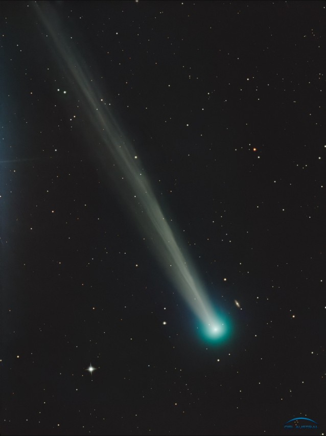 APOD - Comet C/2025 R2 (SWAN) - Arfy'z tranche du Net