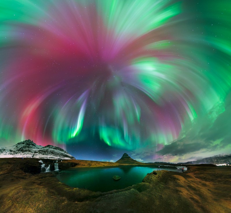 APOD - Auroral Corona - Arfy'z tranche du Net