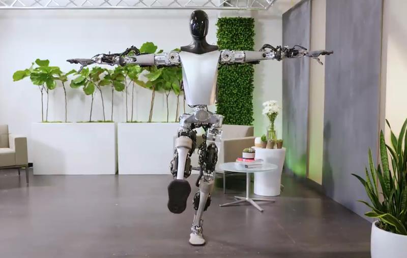 trustmyscience - Les robots humanoïdes de Tesla et Fourier démontrent d ...